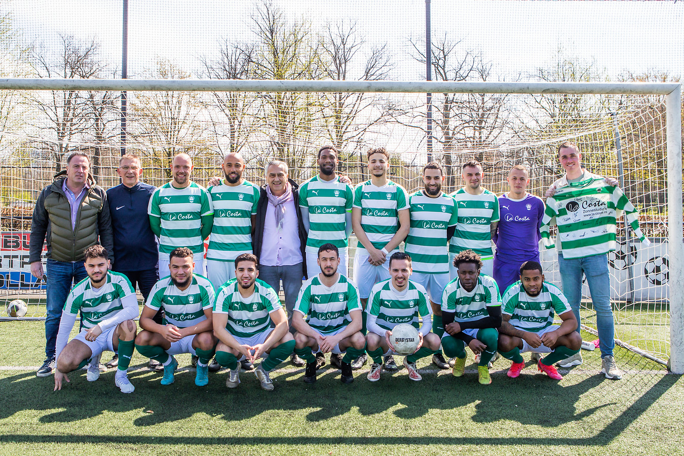 Te Werve, dat in 2018 nog tegen Ajax speelde, stond op omvallen, maar ...