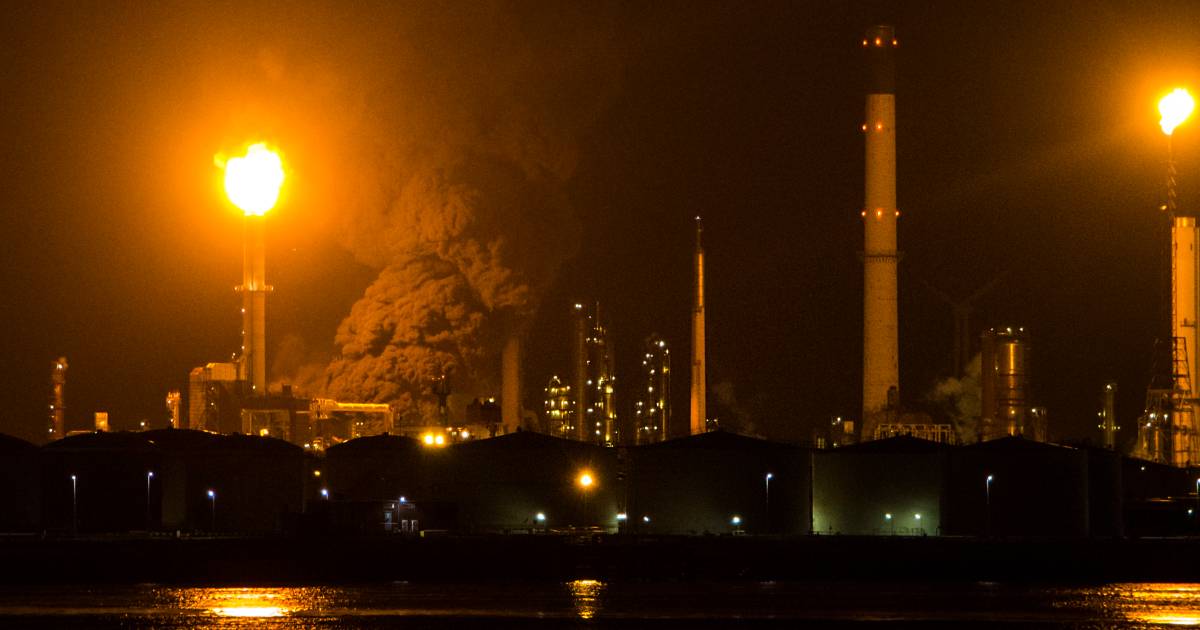 ExxonMobil-raffinaderij is, meer dan drie jaar na de grote brand, van ...