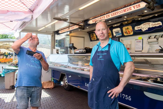 Laatste kans op een visje van Hans: ‘Voorlopig staat de viswagen stil ...