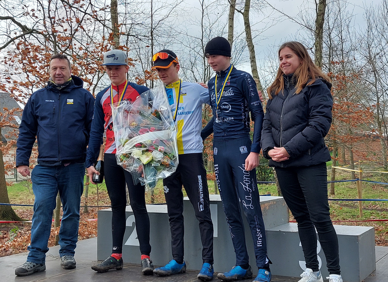 Eerstejaarsjunior Gust Depraetere wint voor het eerst en kroont zich ...