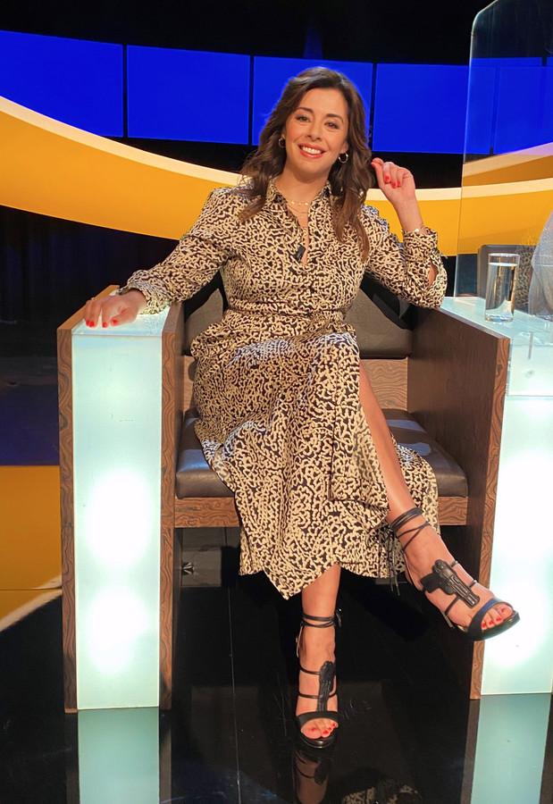 Almelose Nejifi is vanavond kandidaat in ‘De Slimste Mens’: ‘Spotlights ...