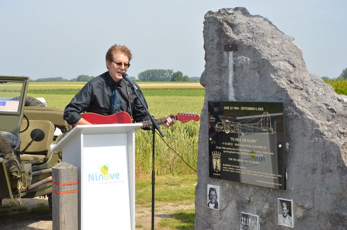 Bemanningsleden Amerikaanse bommenwerper ‘To Hell of Glory’ die 75 jaar ...