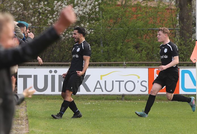 AZC zadelt Lemelerveld met de zorgen op na 3-4 zege in knotsgekke ...