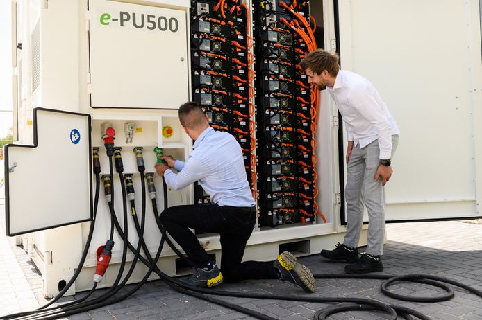 VDL bouwt in Almelo aan een groene toekomst: superbatterijen ...