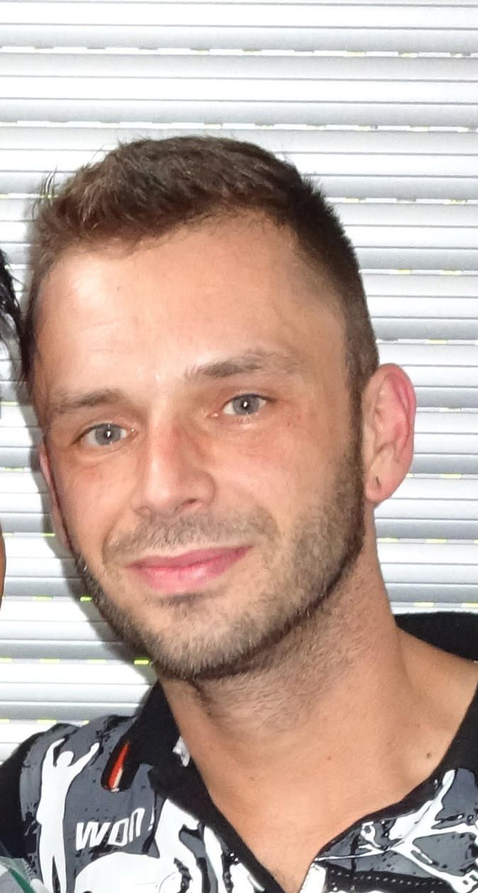 Robby Van den Eede (34) weer thuis | Aalst | hln.be