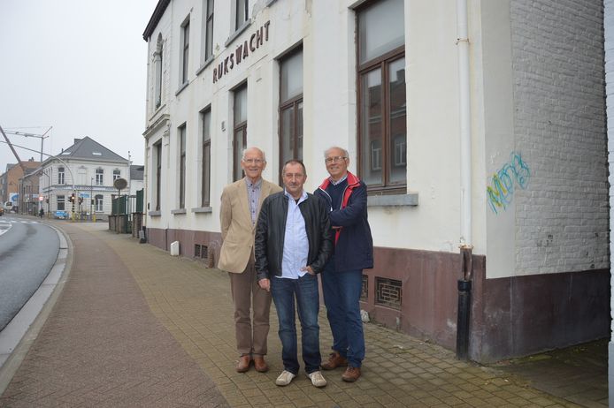 107 rijkswachters in één boek | Haaltert | hln.be