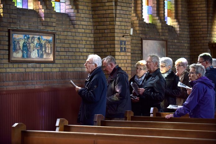 De Kruisweg in Leuth: ooit 300, nu nog 13 | Nijmegen e.o. | gelderlander.nl