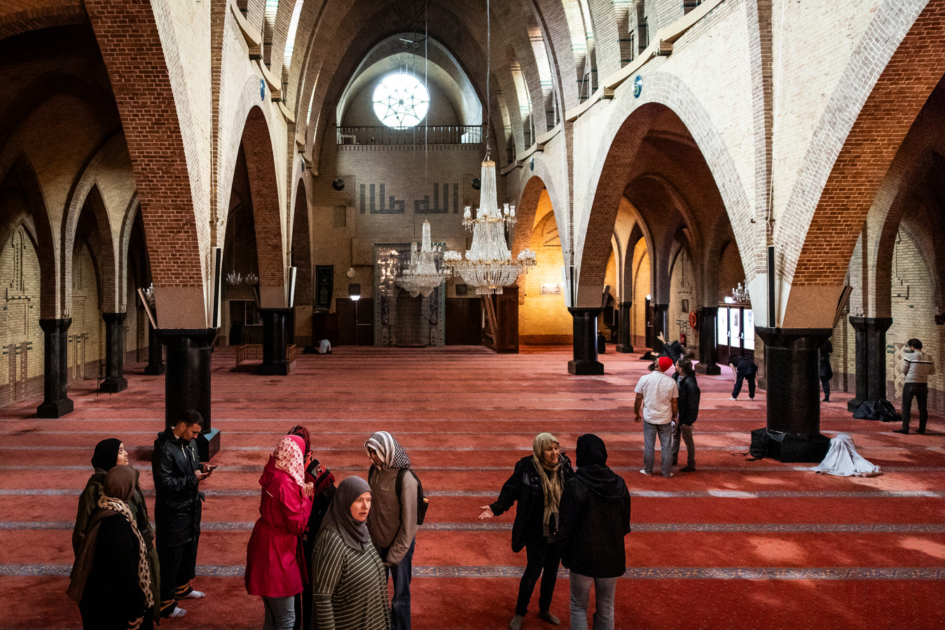 Fietstocht langs islamitisch Amsterdam laat de onbelichte kant van de ...