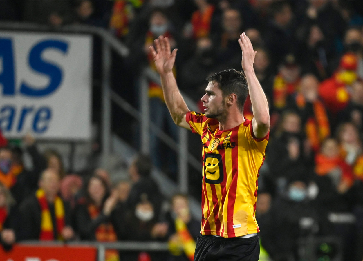 Hugo Cuypers (KV Mechelen) scoort in zege tegen Club Brugge: “Dit is ...