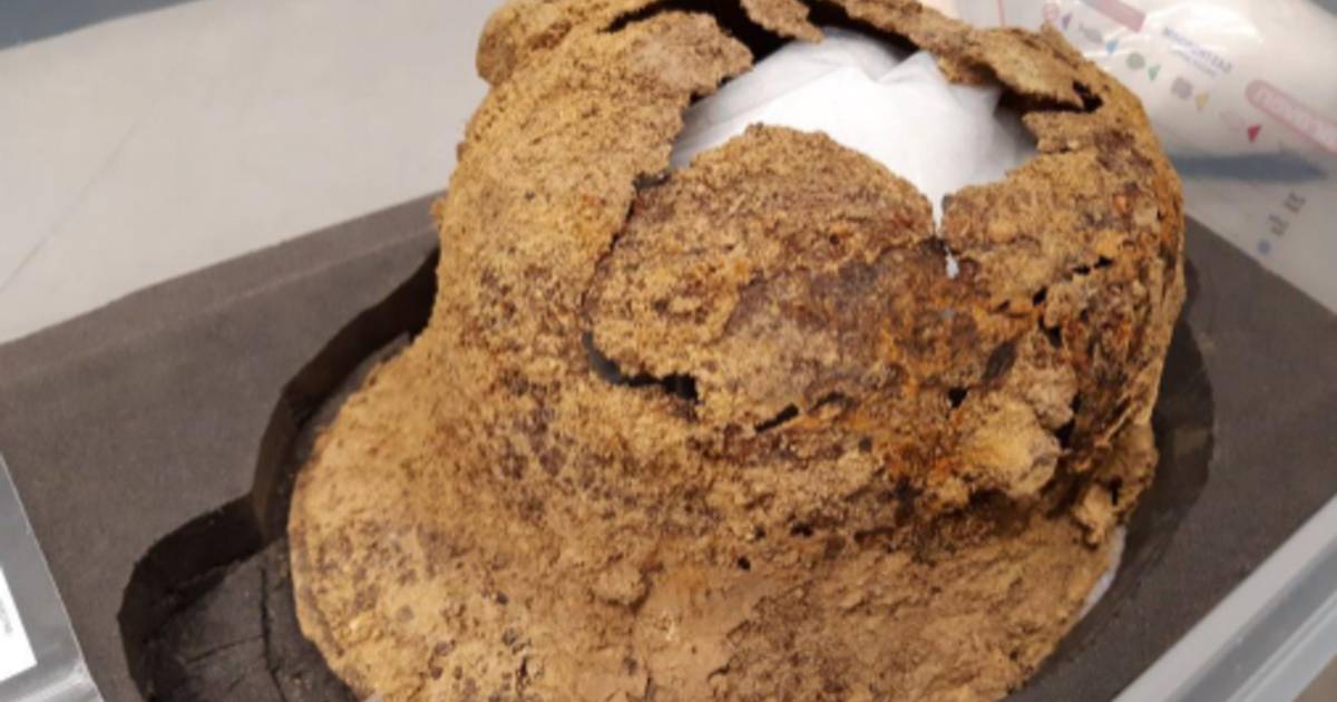 Duitse helm uit Eerste Wereldoorlog gevonden in Neerijse | Huldenberg ...