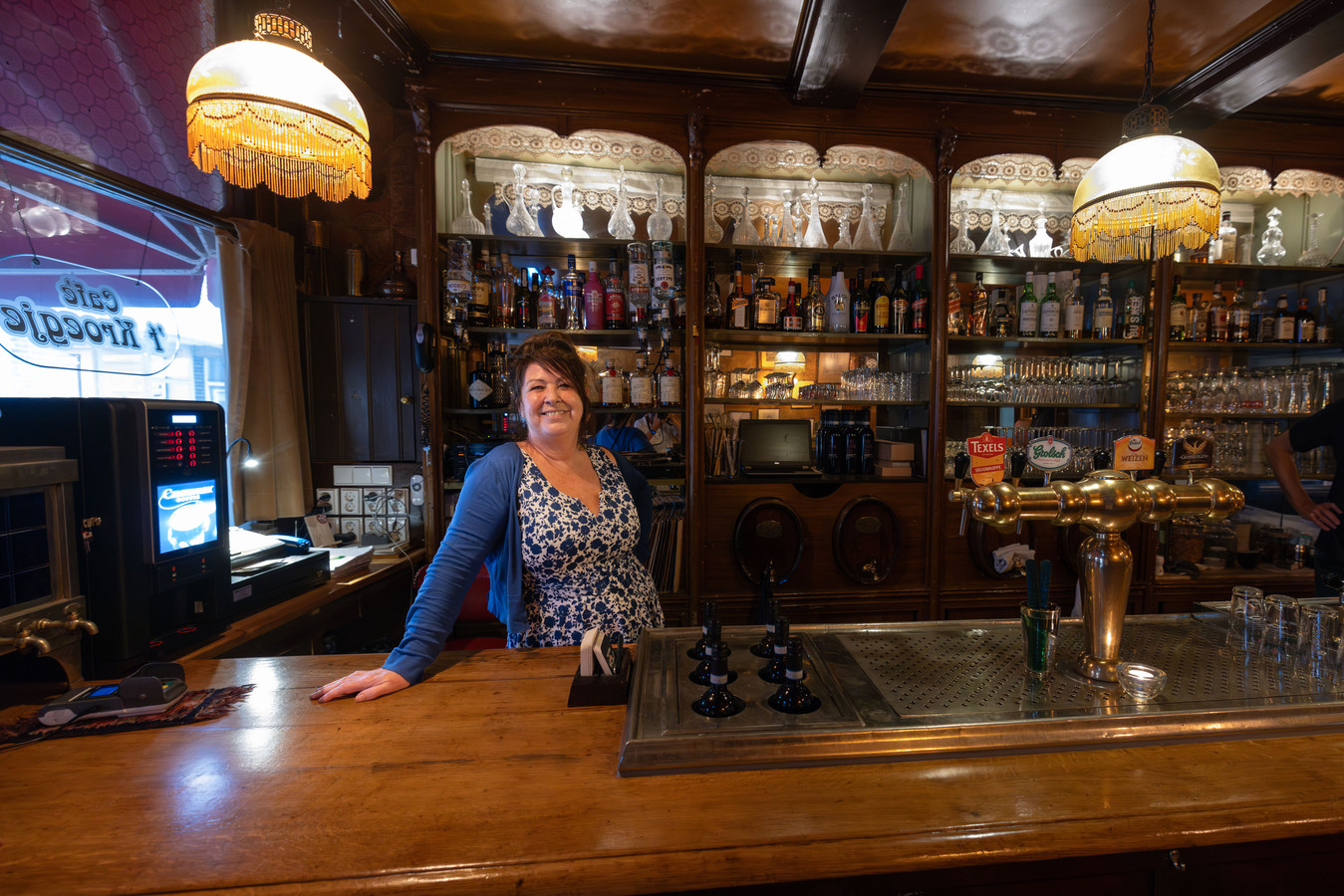 Bruine kroeg zeldzamer, maar deze cafés overleven: ‘Als ze komen, staat ...