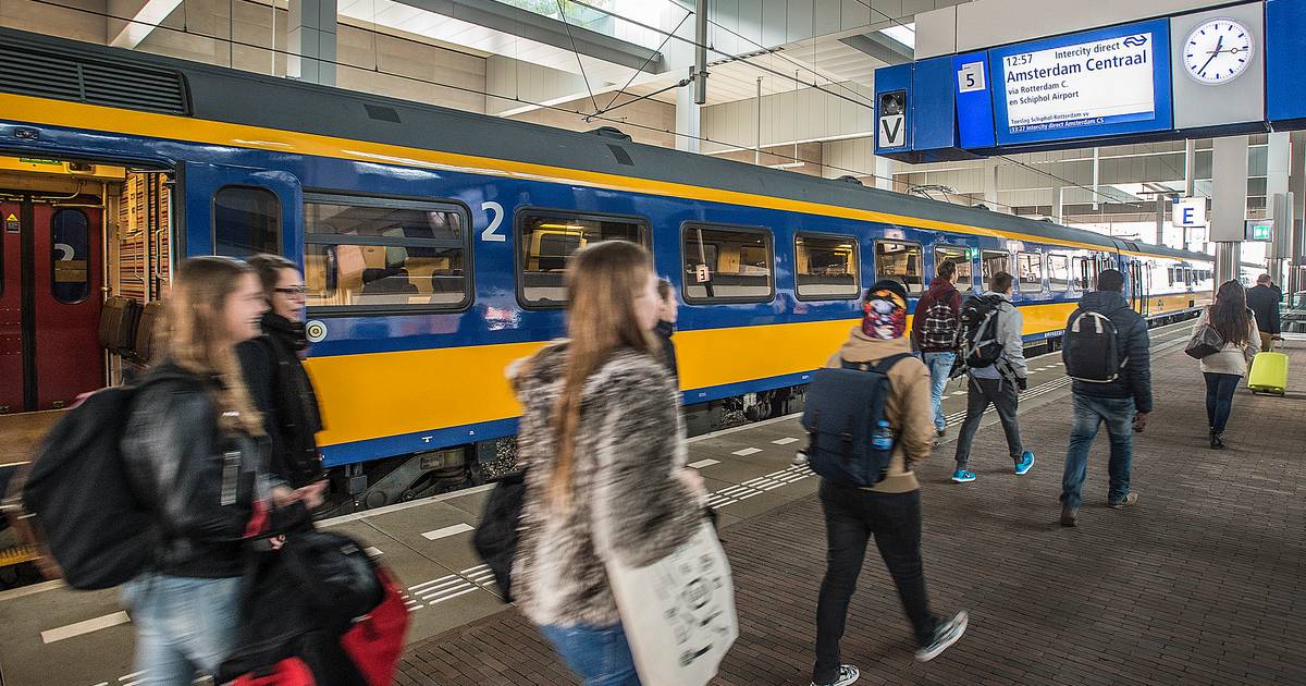 Pleidooi: Hef toeslag voor Intercity Direct tijdens de daluren op ...
