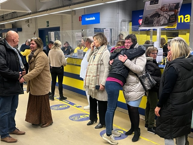 Une cellule de reconversion pour les travailleurs de Makro | Foto ... Une cellule de reconversion pour les travailleurs de Makro | Foto ...