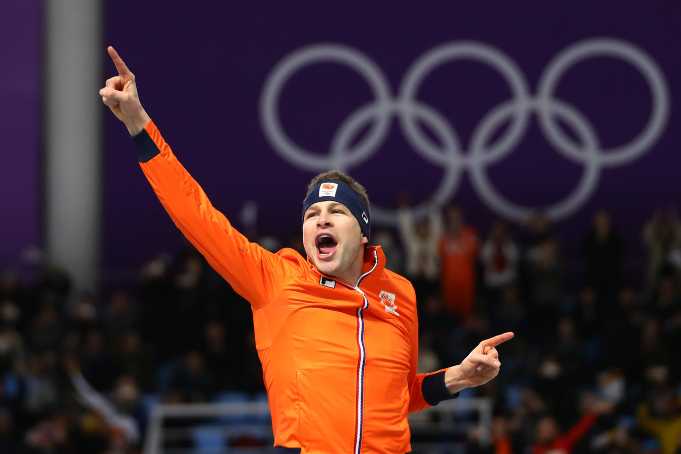 Sven Kramer voltooit unieke trilogie op 5000 meter | Foto | AD.nl