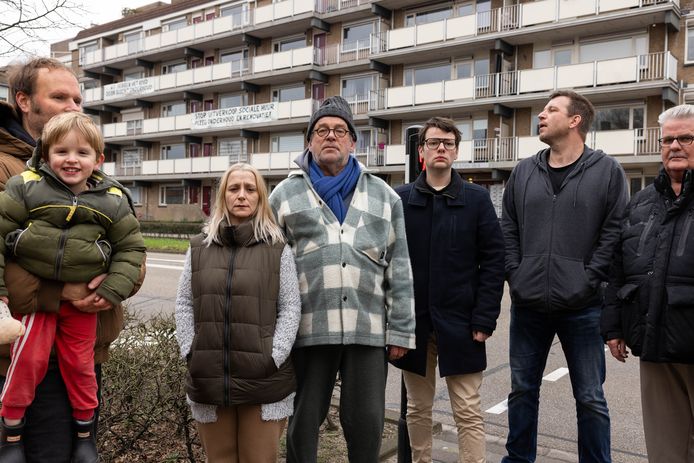 Henk, Gerry en Maria klagen: hun Zweedse huurbaas ‘doet helemaal niks ...