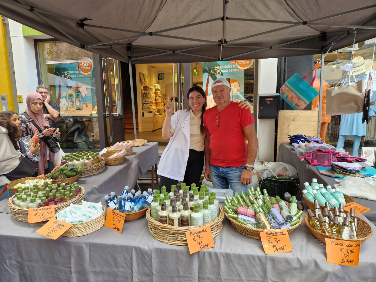 Kiel viert feestelijke negentigste editie van historische braderij in ...