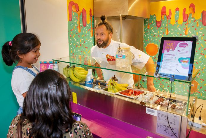 La Fuente start eigen poffertjeskraam in centrum van Eindhoven: ‘Lekker ...