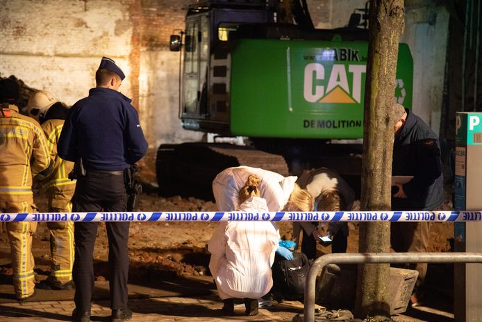 Onderzoek naar lijk in septische put: “Zelfs wanneer het lichaam in ...