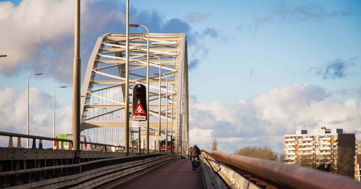 Papendrechtse brug twee nachten dicht | Dordrecht | AD.nl