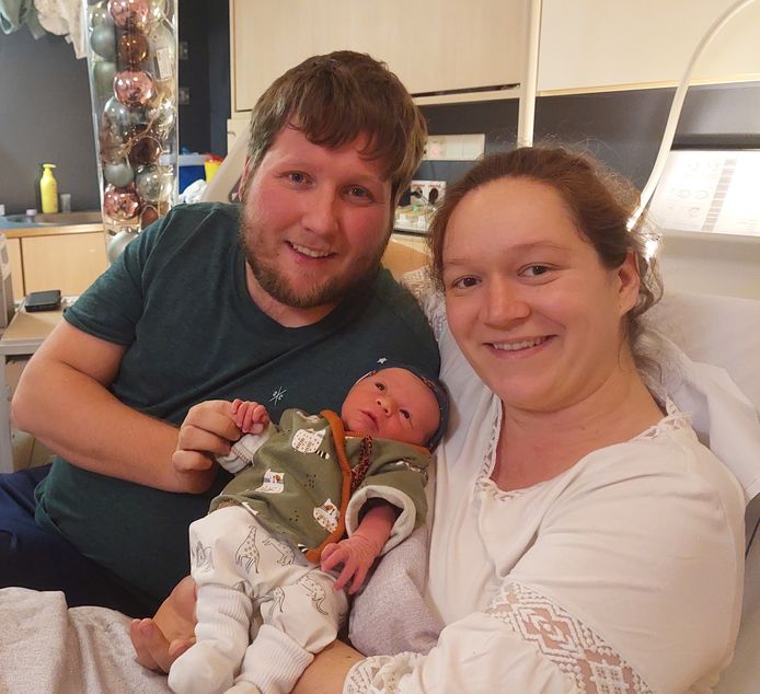 David is de eerste kerstbaby van Deventer Ziekenhuis: ‘Voortaan dubbel ...