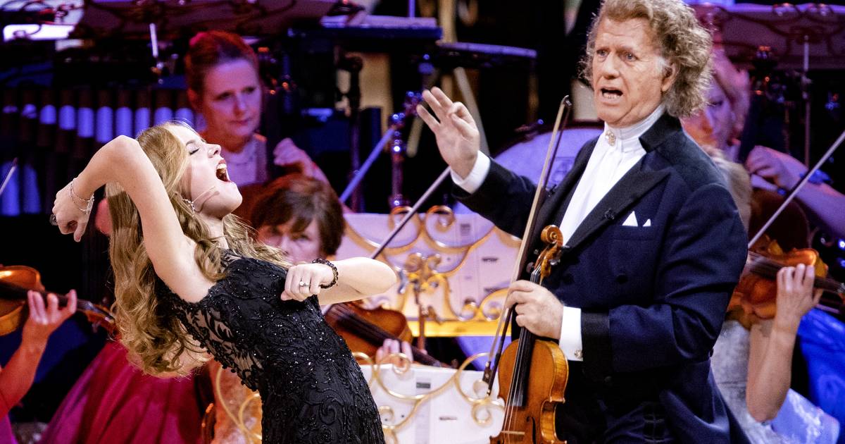 Emma Kok feliciteert André Rieu met 75e verjaardag | Riemst | hln.be