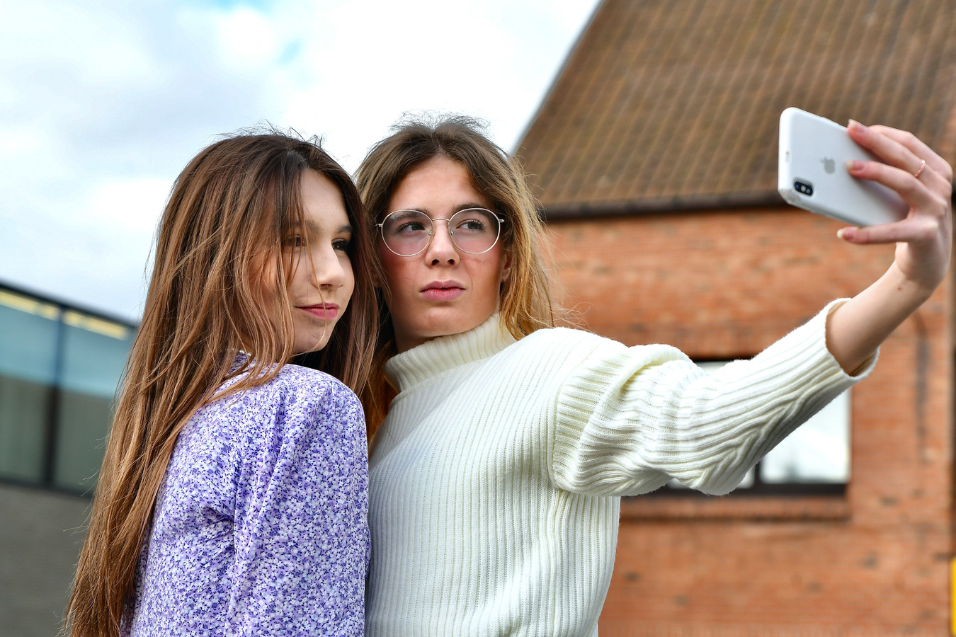 Transgender meisjes én beste vriendinnen Emma (16) en Laura (15) willen ...