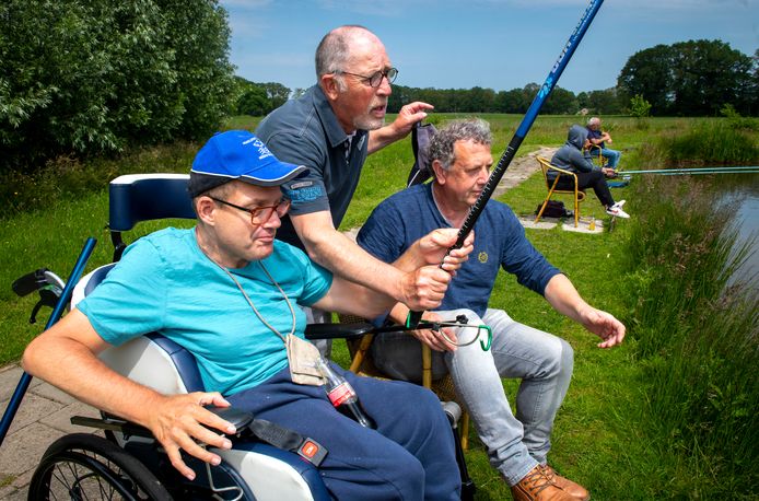 Vismeester Rob Driessen wil iedereen laten hengelen | Lochem | destentor.nl