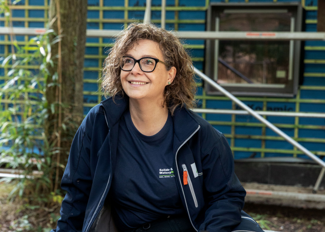 20.000 vrouwen in de bouw: Greet (46) en Kimberley (27) snappen waarom ...