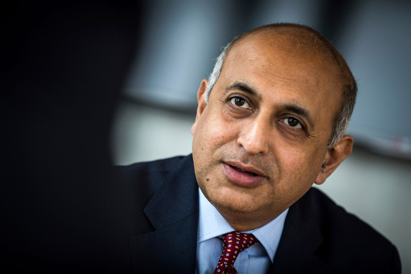 Vakbond over forse loonsverhoging bankiers: Het oude graaien lijkt ...