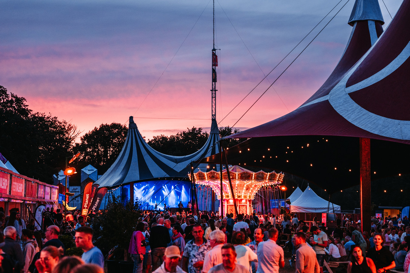 Rijvers Festival 2024 wordt nog groter met extra podium: ticketverkoop ... Rijvers Festival 2024 wordt nog groter met extra podium: ticketverkoop ...
