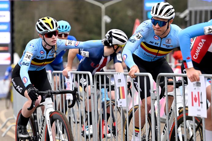 België pakt eerste medaille op WK veldrijden, Sweeck en co rijden naar brons in Mixed Relay ...