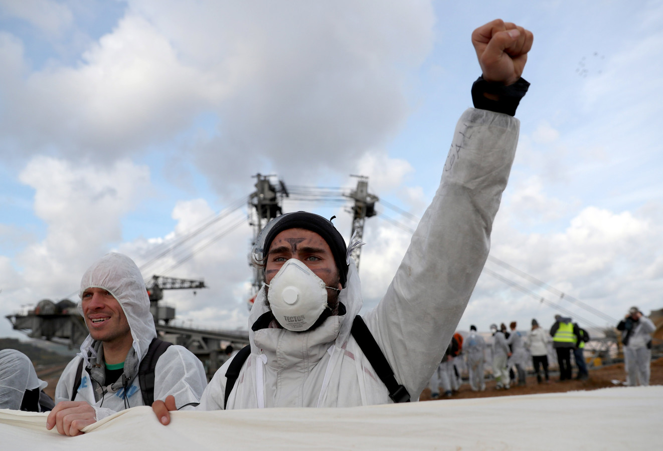 'De wereld moet opnieuw gered worden' | Foto | AD.nl