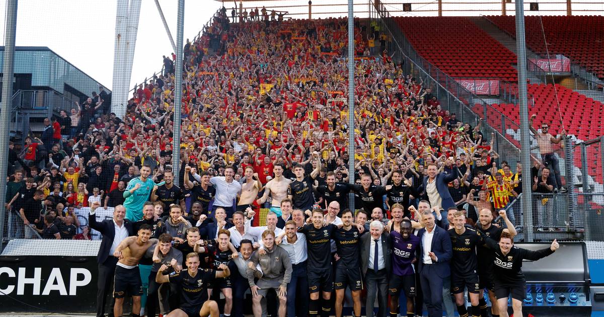 Supporters lopen warm voor Europese duels Go Ahead Eagles: kaarten ...