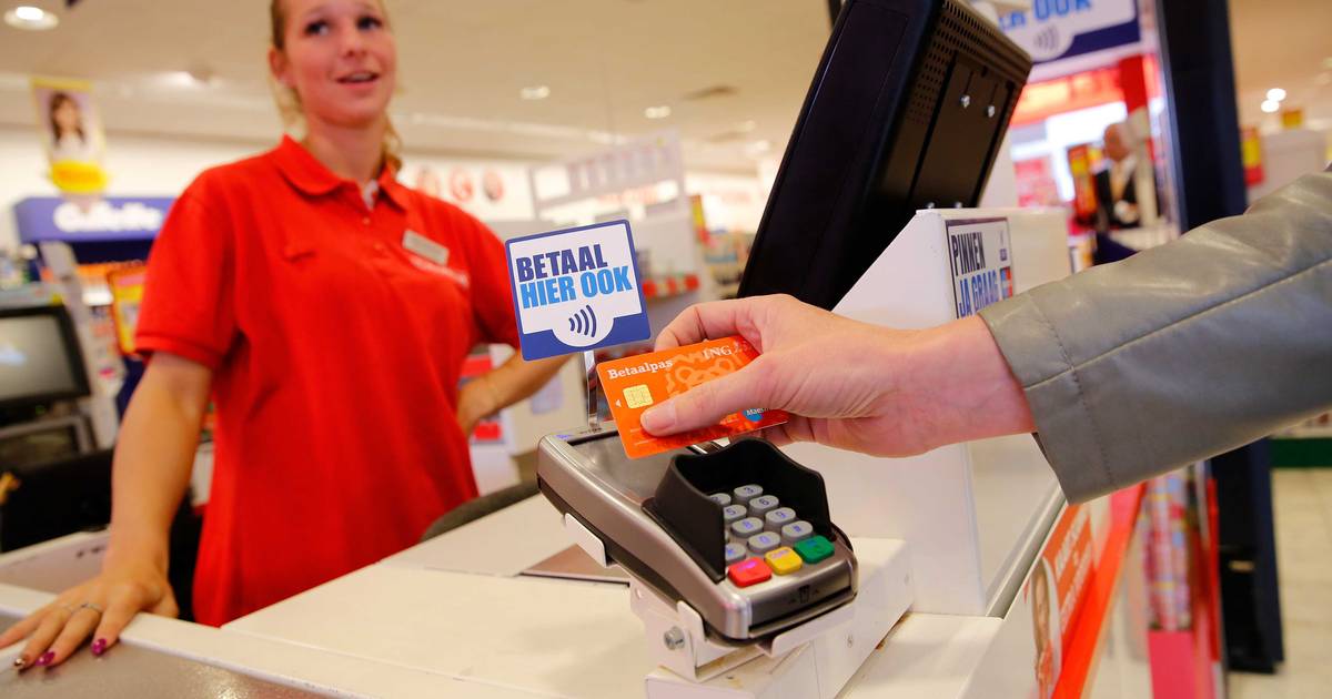 Pinbetaling straks direct bijgeschreven op rekening | Economie | AD.nl