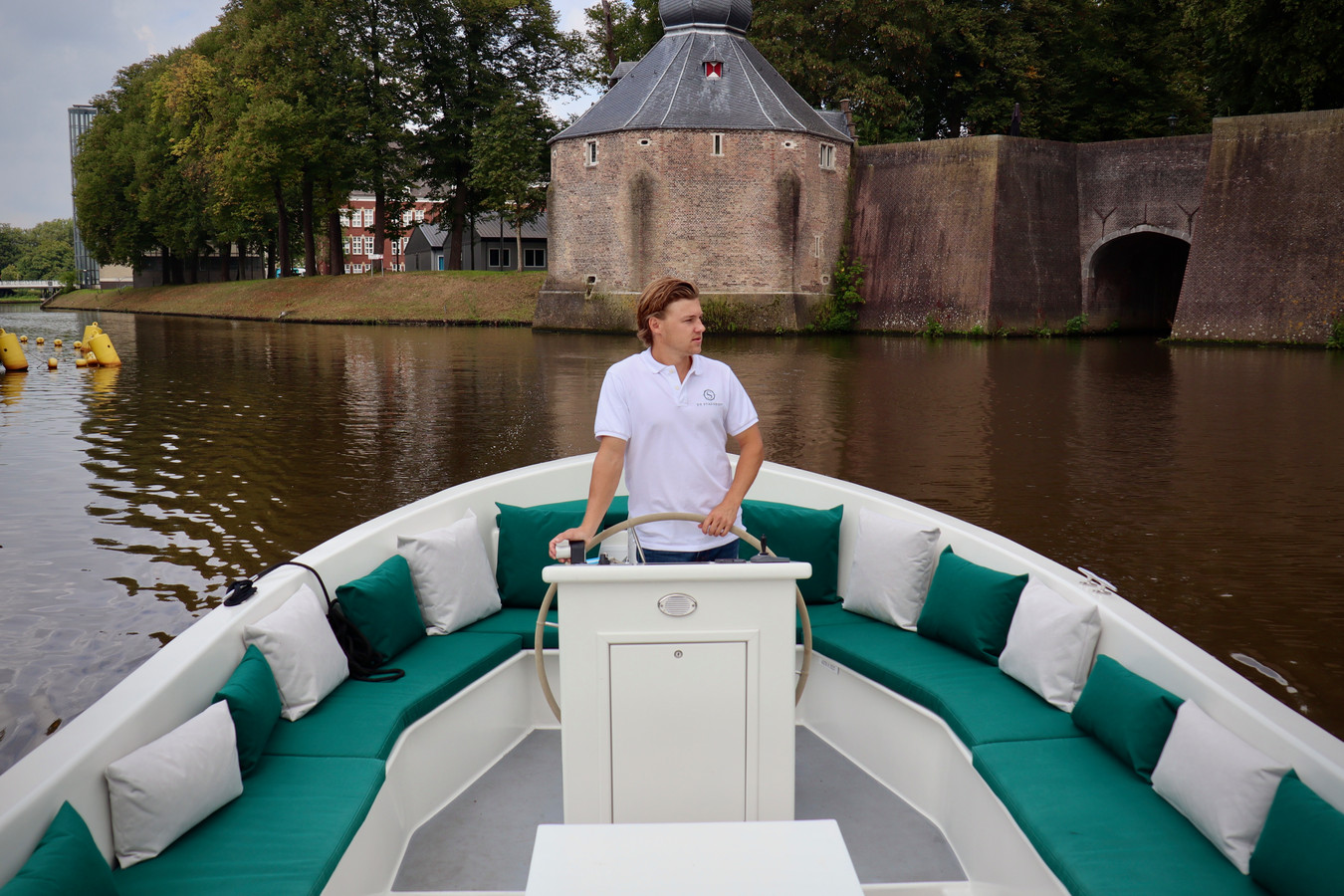 Jonge schipper Don (24) wil schoonheid Breda delen vanaf zijn Stadsboot ...
