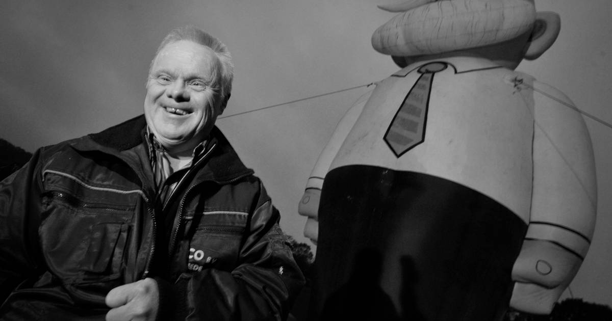 Ferdie, de bekendste ‘downie’ van Hof van Twente, haalt alles uit ’n ...