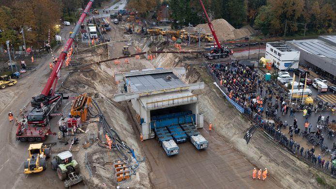 Duizend bezoekers zien hoogtepunt van stationsproject in Nunspeet: 'Heel indrukwekkend ...