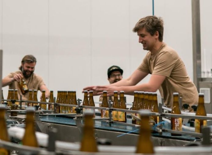 Bas Brewery lanceert eerste officiële bier: “Heerlijk zonnig en vlot ...