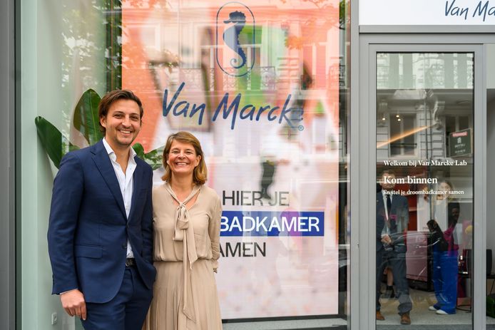 “De Tinder van de badkamers”: Van Marcke opent eerste volledig virtuele showroom ter wereld in ...