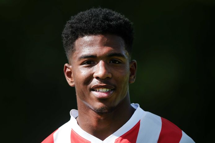 PSV-talent Sambo wil sterker worden in de eredivisie en kiest voor een ...