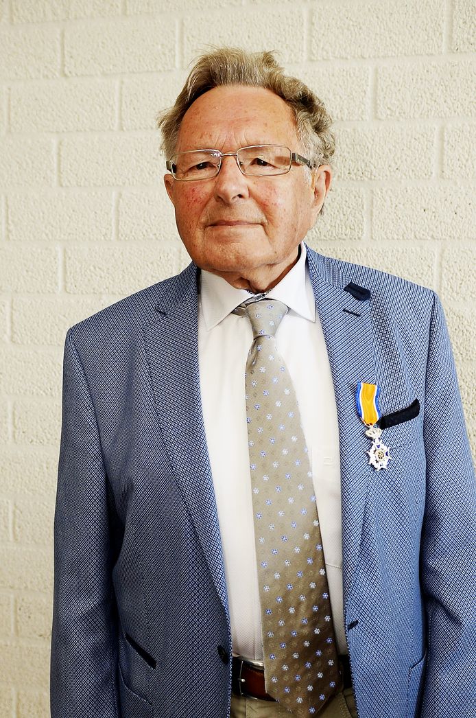 Cees Sluijk uit Wijk en Aalburg onderscheiden met lintje | Lintjes in ...