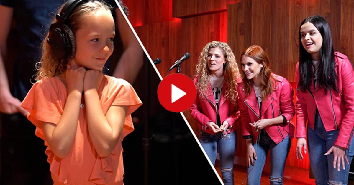 Video van de Dag | Tweeling zingt een liedje voor hun overleden vader ...