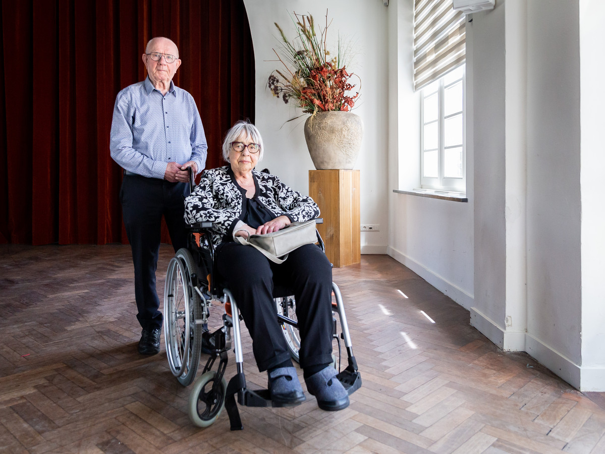 Splinterbom kreeg 8-jarige Riet er niet onder, Britse chirurg redde ...