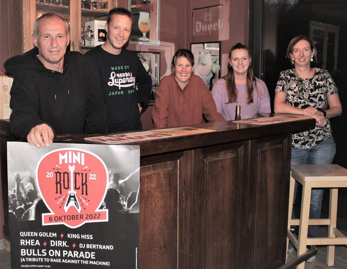 Minirock haalt Bulls On Parade en Dirk. naar Dominiek Savio | Hooglede ...
