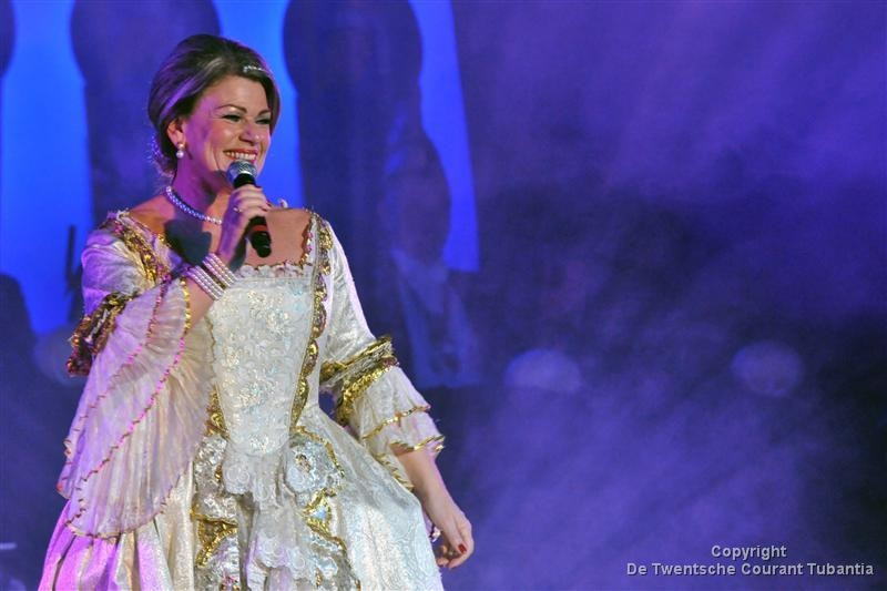 Jan Riesewijk uit Losser grote ster op Oldenzaalse Kadolstergala | Foto ...