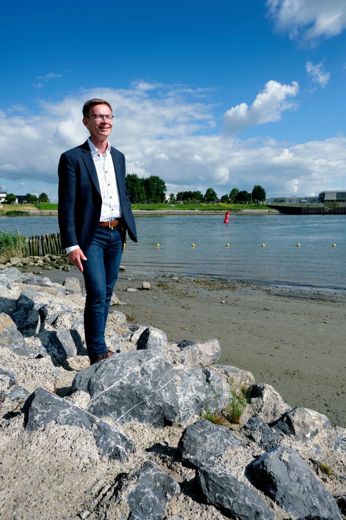 Wethouder Harry van Waveren: 'Duidelijke hoofdroutes zijn nodig ...