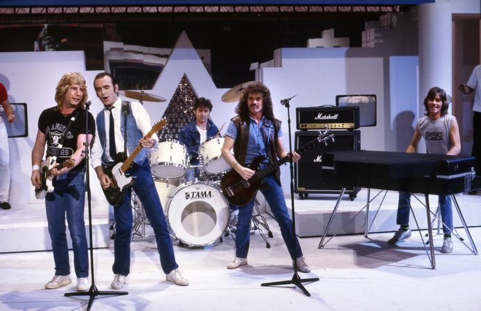 Status Quo-bassist Alan Lancaster (72) overleden | Show | AD.nl