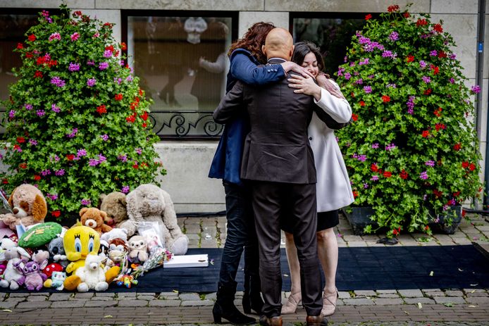 Zwaargewond meisje (10) was volgens pleegouders tot twee maal toe van trap gesprongen ...