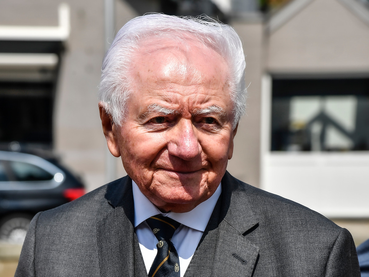 Laatste rit van overleden bingokoning Willy Michiels gebeurt in stijl ...