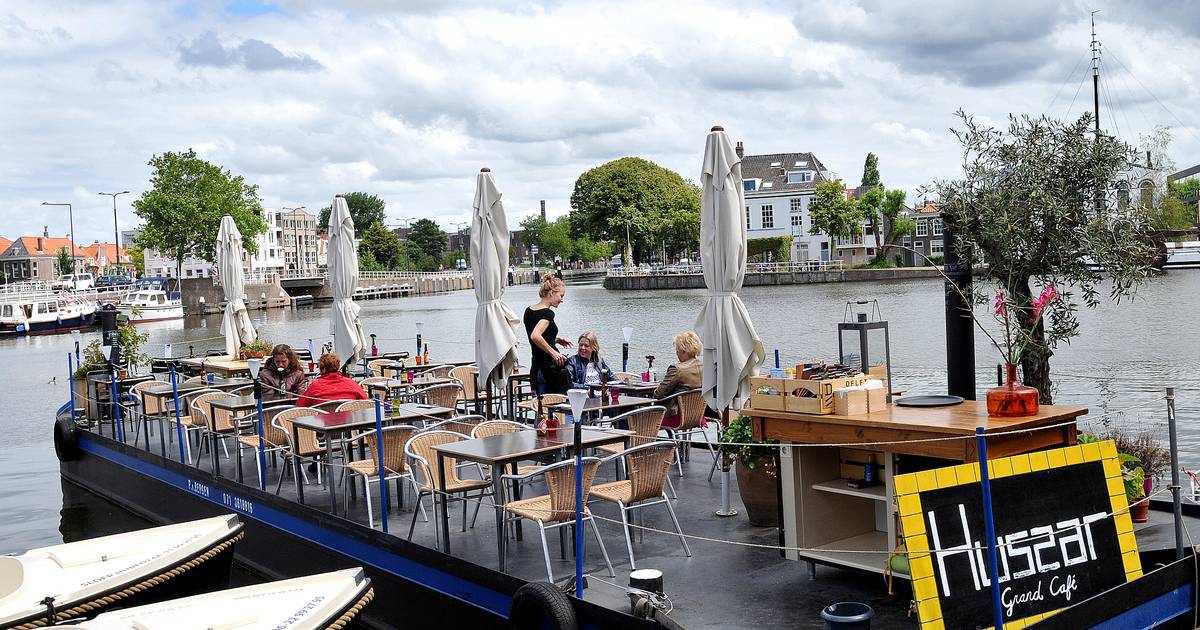 Terrasboot Huszár bij 'beste van het land' | Delft | AD.nl
